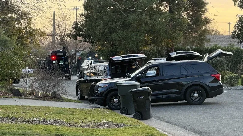 Officer Shot, Barricaded Gunman in Roseville Home Standoff.
